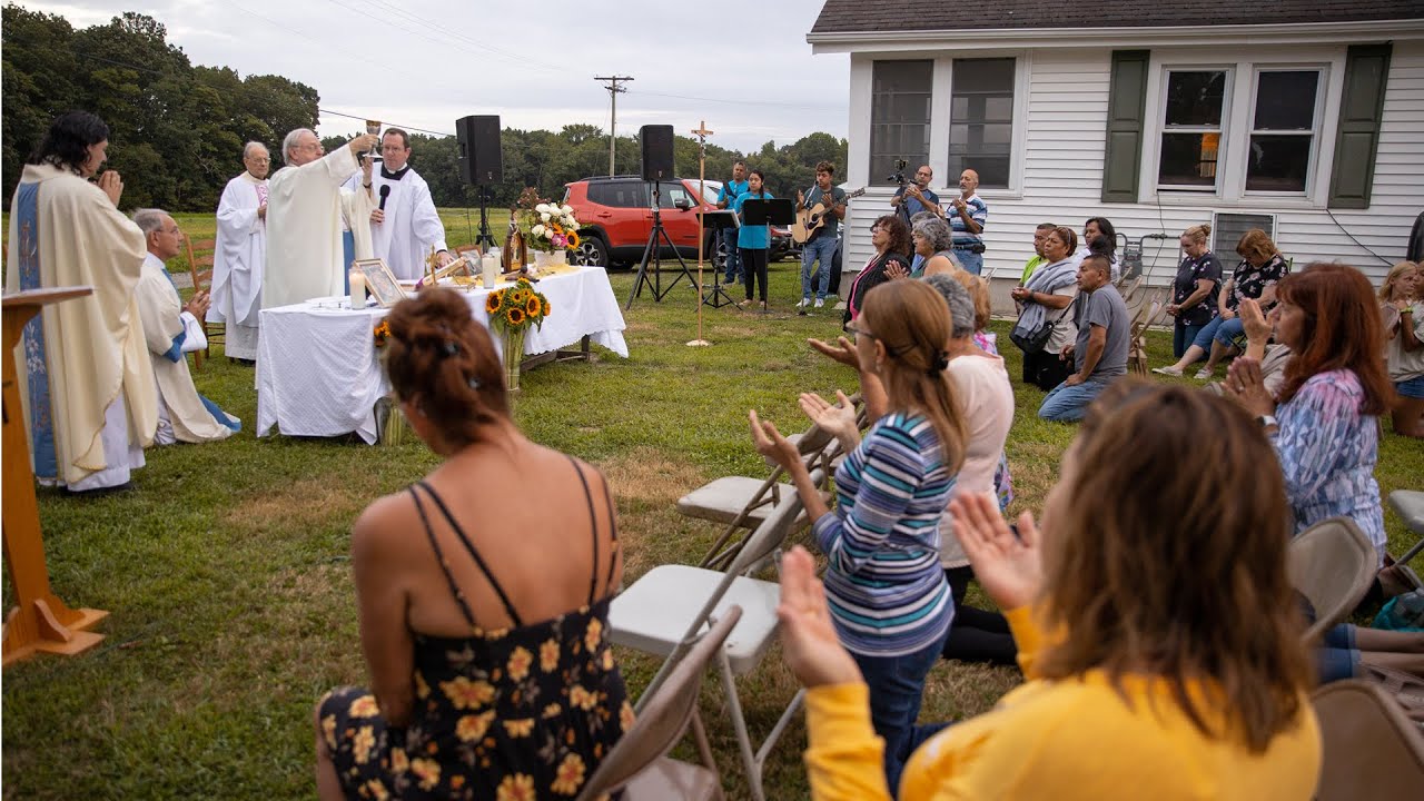 Bishop celebrates Farm Ministry Mass with Our Lady of the Blessed ...