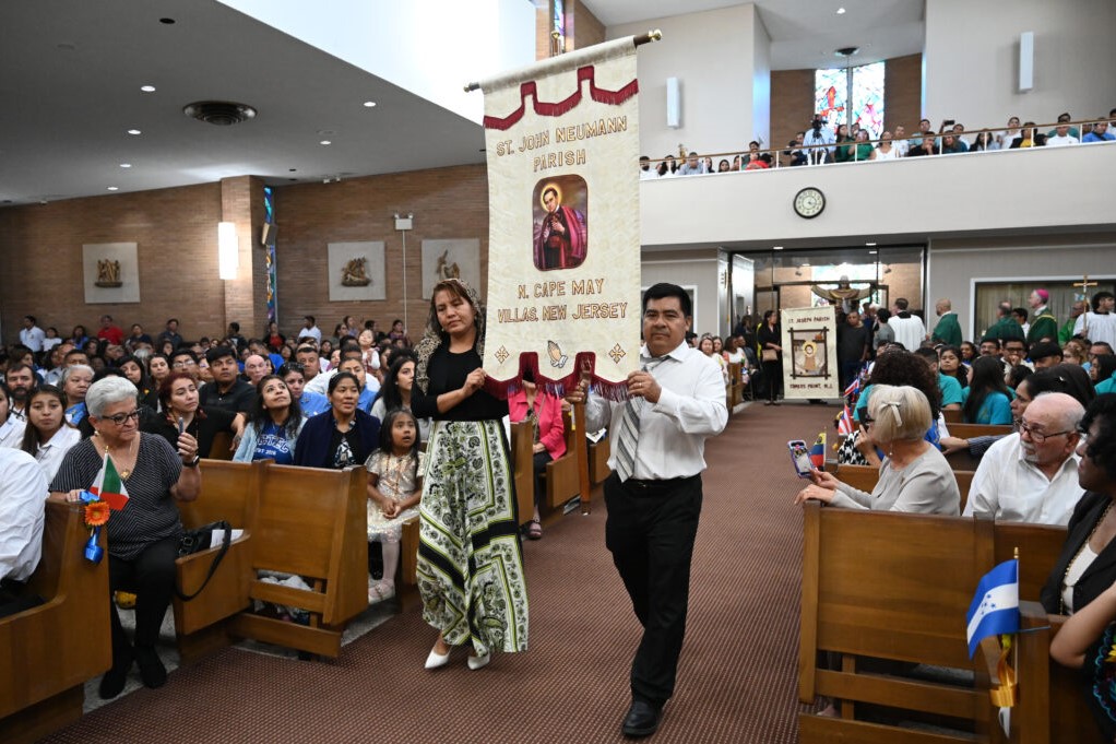 Bishops gather with Latino Catholics to share message of missionary ...