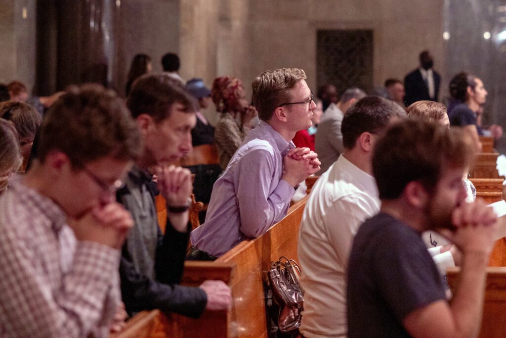 Pew study finds Mass divide among U.S. Catholics looking for ‘inclusive ...