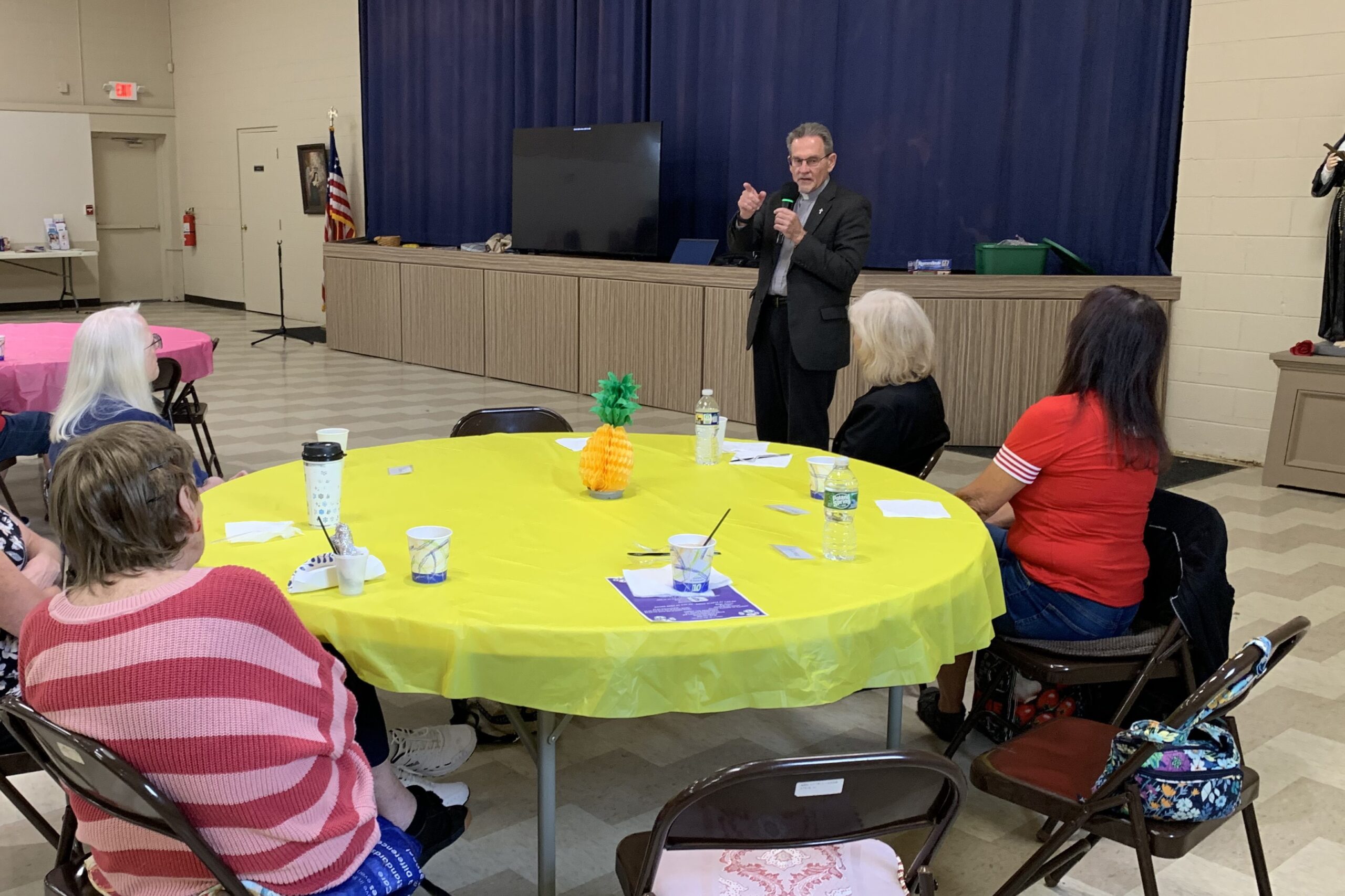 Senior ministry welcomes weekly classes on Catholic faith – Catholic ...