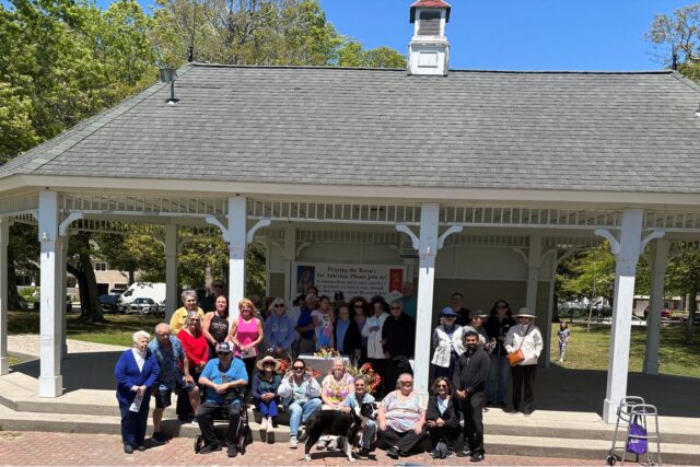 Somers Point faithful offer public prayers for peace – Catholic Star Herald